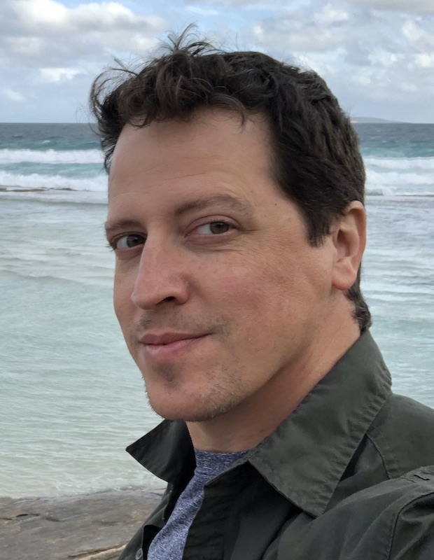 About Andrew Mayne – @AndrewMayne